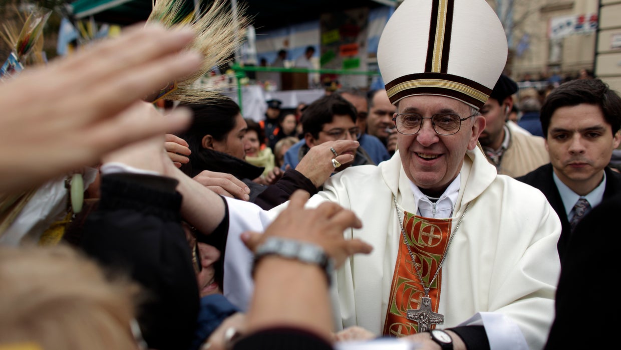Pope Francis goes on retreat, takes the bus - CBS News