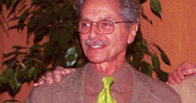 Allan Arbus, "M*A*S*H" actor who played psychiatrist, dies at 95 - CBS News