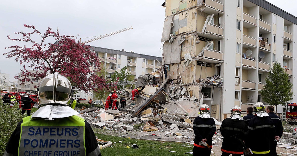 Explosion in French apartment building kills three - CBS News
