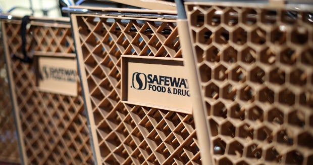 Safeway names new CEO - CBS News