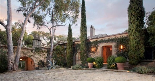 Celeb housing: Ellen buys, Drew sells, Hugh Hefner on the move