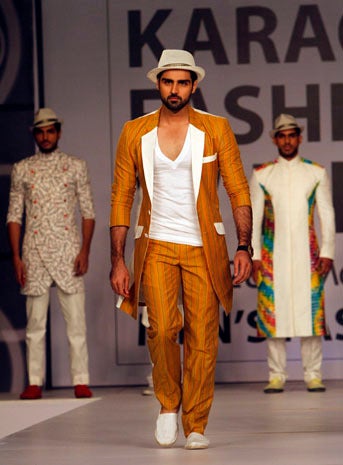 Surprising men's fashions in Pakistan