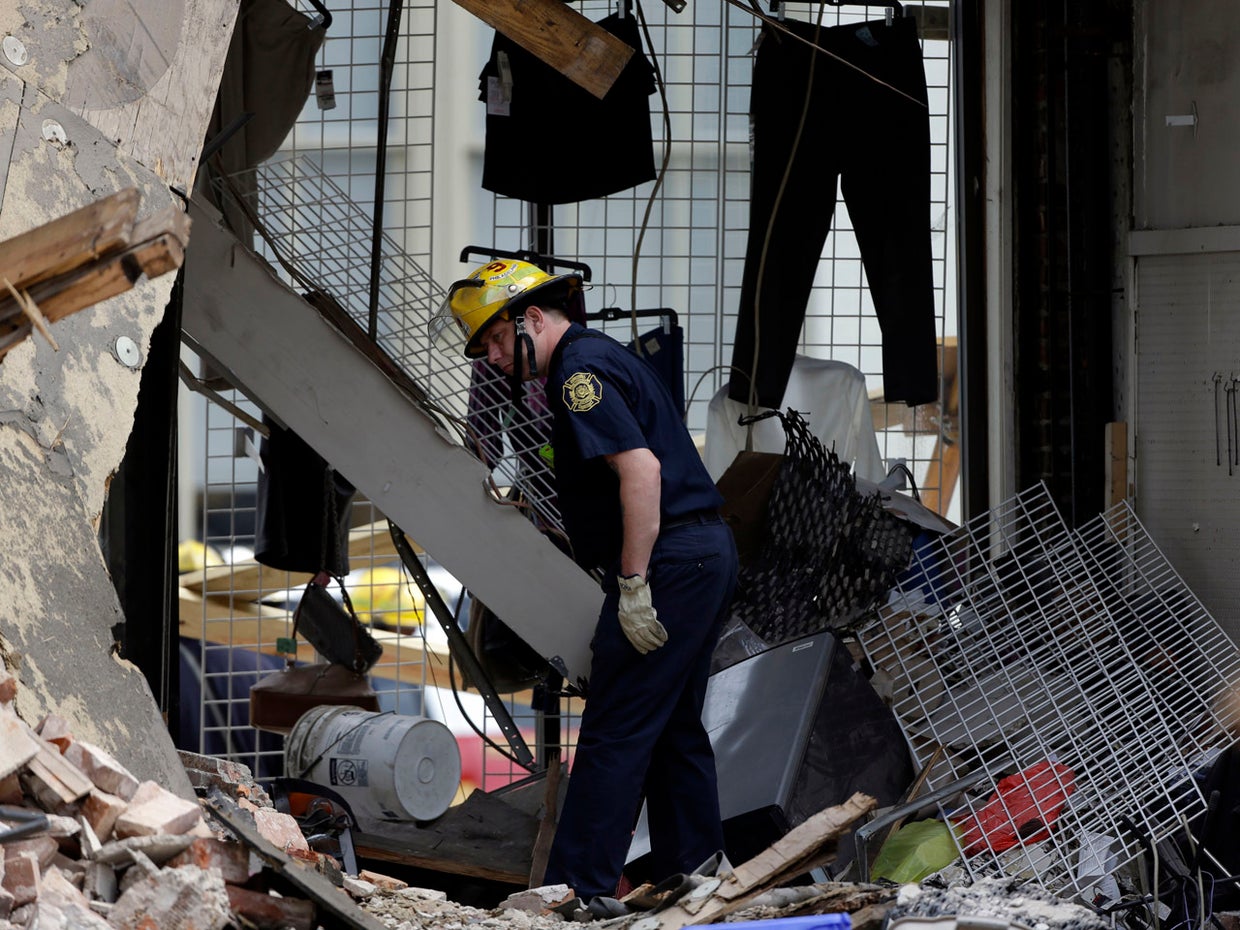 Philadelphia building collapse leads to charges against equipment ...