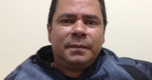 Motorycle rider does 152 mph, still gets caught, say N.H. cops - CBS News