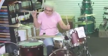 "Grandma Drummer" kills it on the drums - CBS News