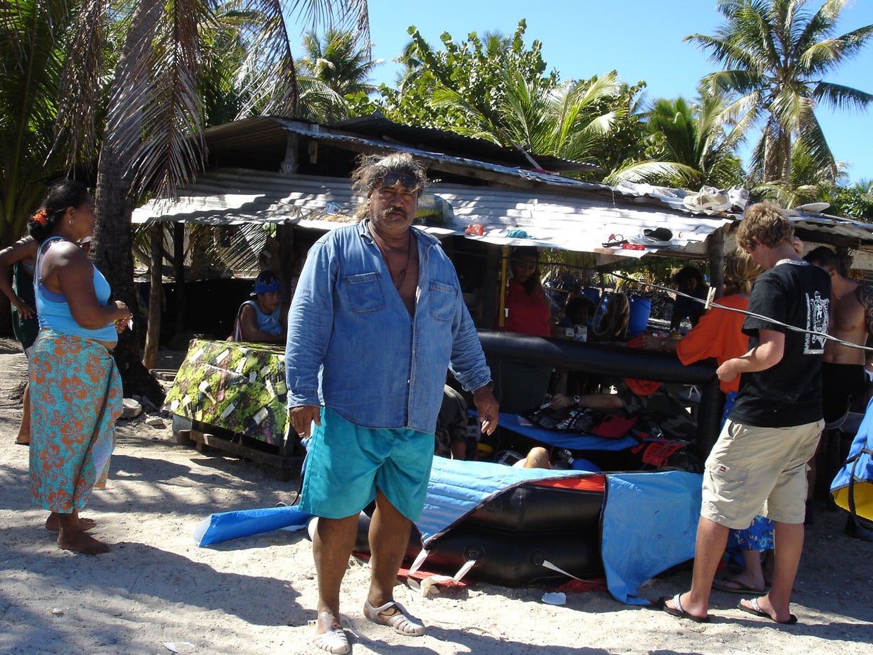 Voyage, shipwreck and rescue of the Silverwood family