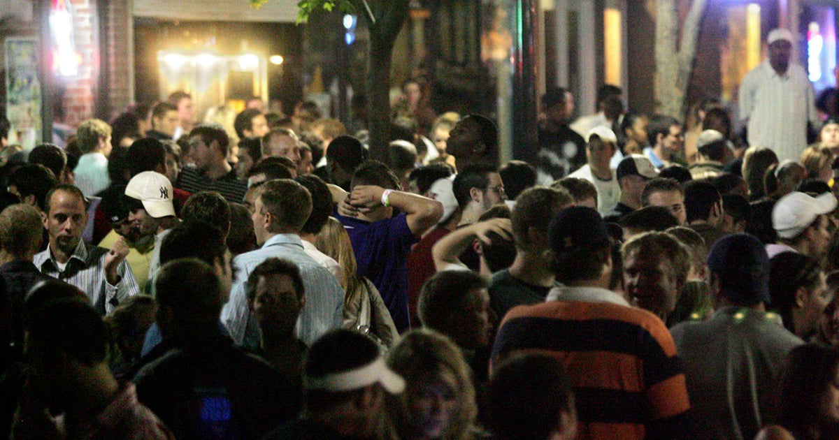 University of Iowa dubbed nation's best party school - CBS News