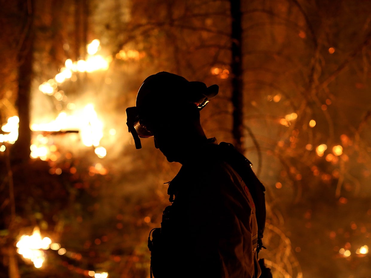 Yosemite fire growing at alarming rate - CBS News