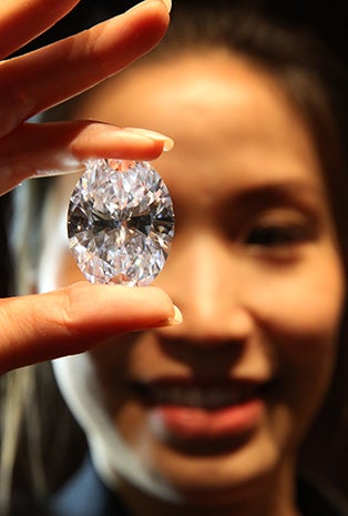 Massive flawless diamond goes to auction
