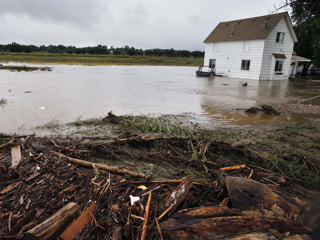 Flash flooding swamps Colorado