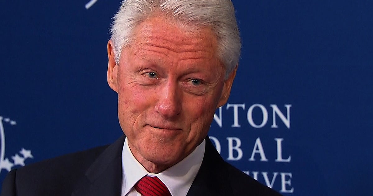 President Bill Clinton defends longtime advisor Doug Band - CBS News