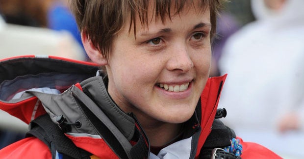 Sarah Outen of Britain becomes first woman to row solo across North ...