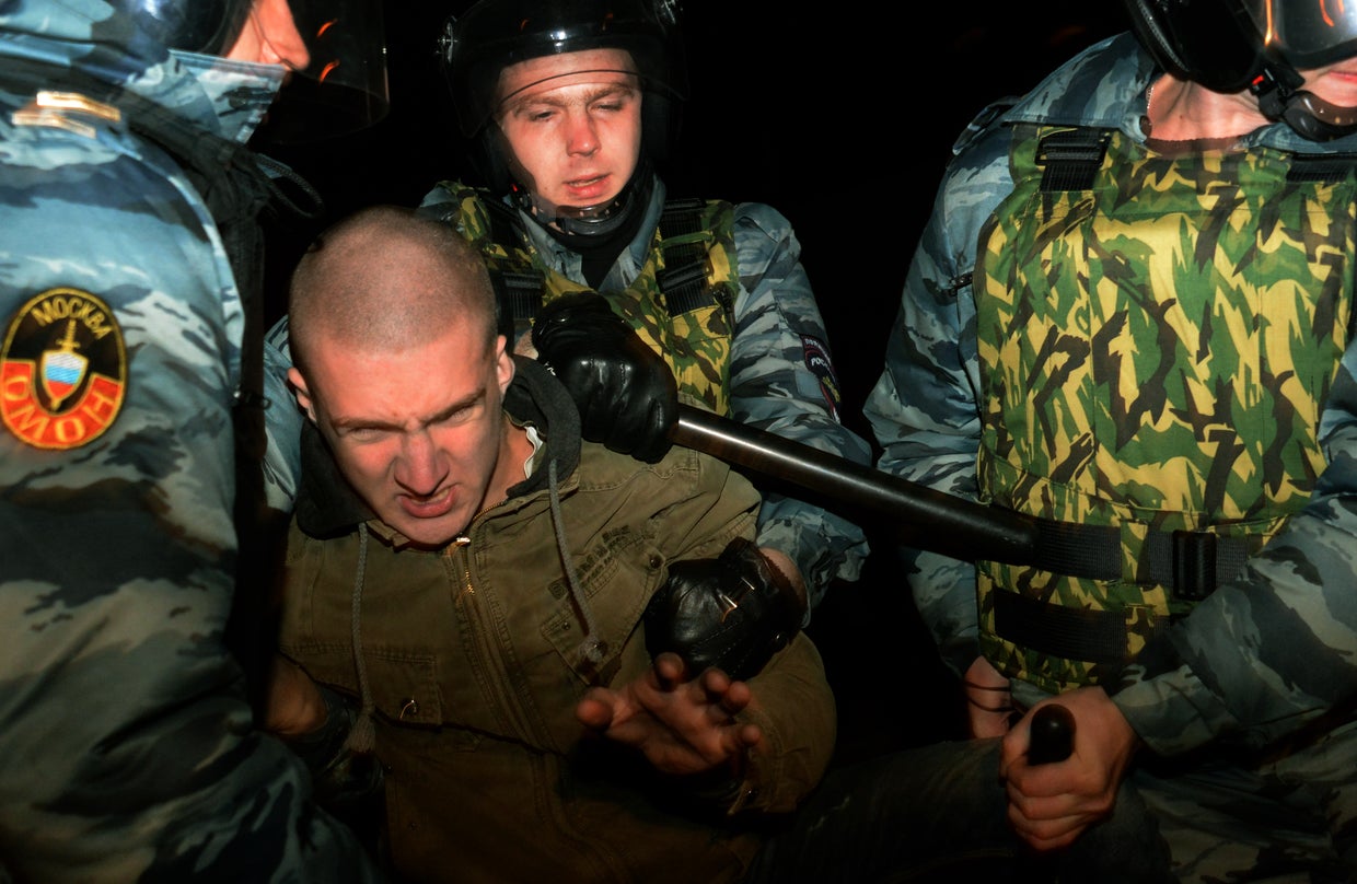 Russia police arrest hundreds as nationalists blaming man from Caucasus ...