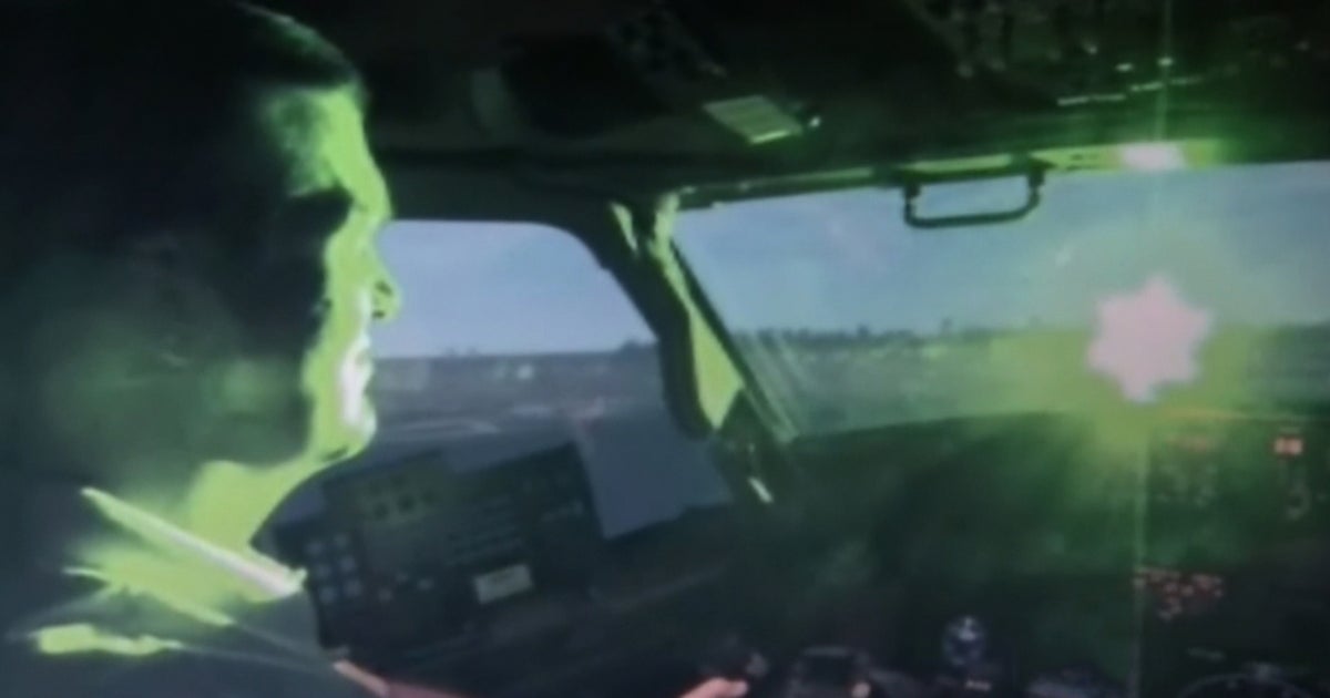 Laser attacks against airplanes increase in NYC - CBS News