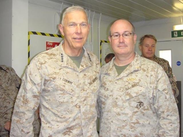 Navy surgeon saves lives in Afghanistan, Iraq - CBS News