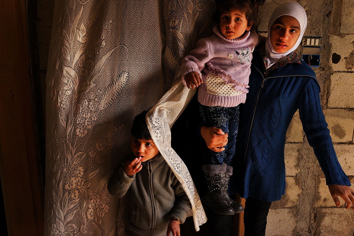 Syrian refugees flood Lebanon