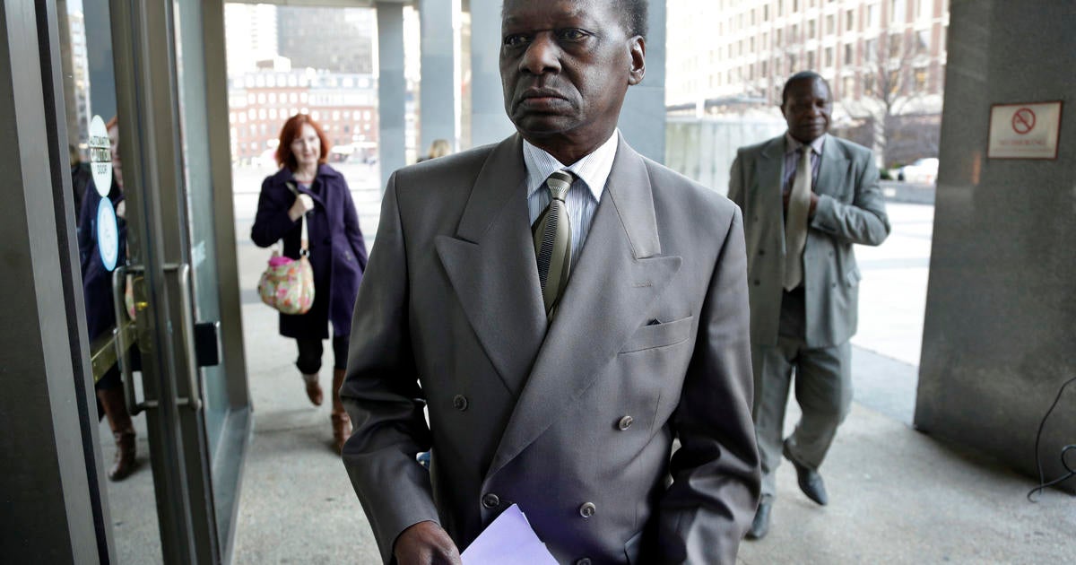 Reversal: Obama acknowledges living with Kenyan uncle in 1980s - CBS News