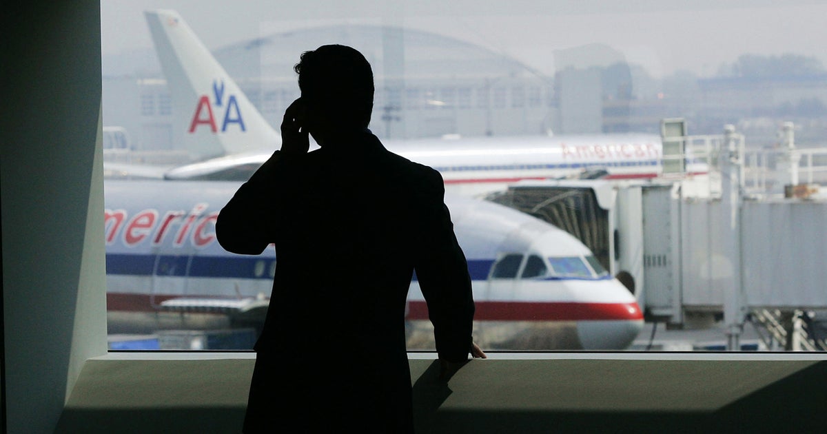 TSA to start screening cellphones more closely - CBS News