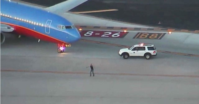 Two airport security breaches prompt new scrutiny over safety - CBS News