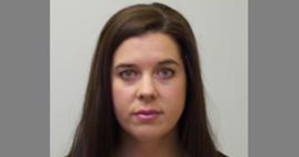 "Cheer Perfection" mom accused of raping teenage boy - CBS News
