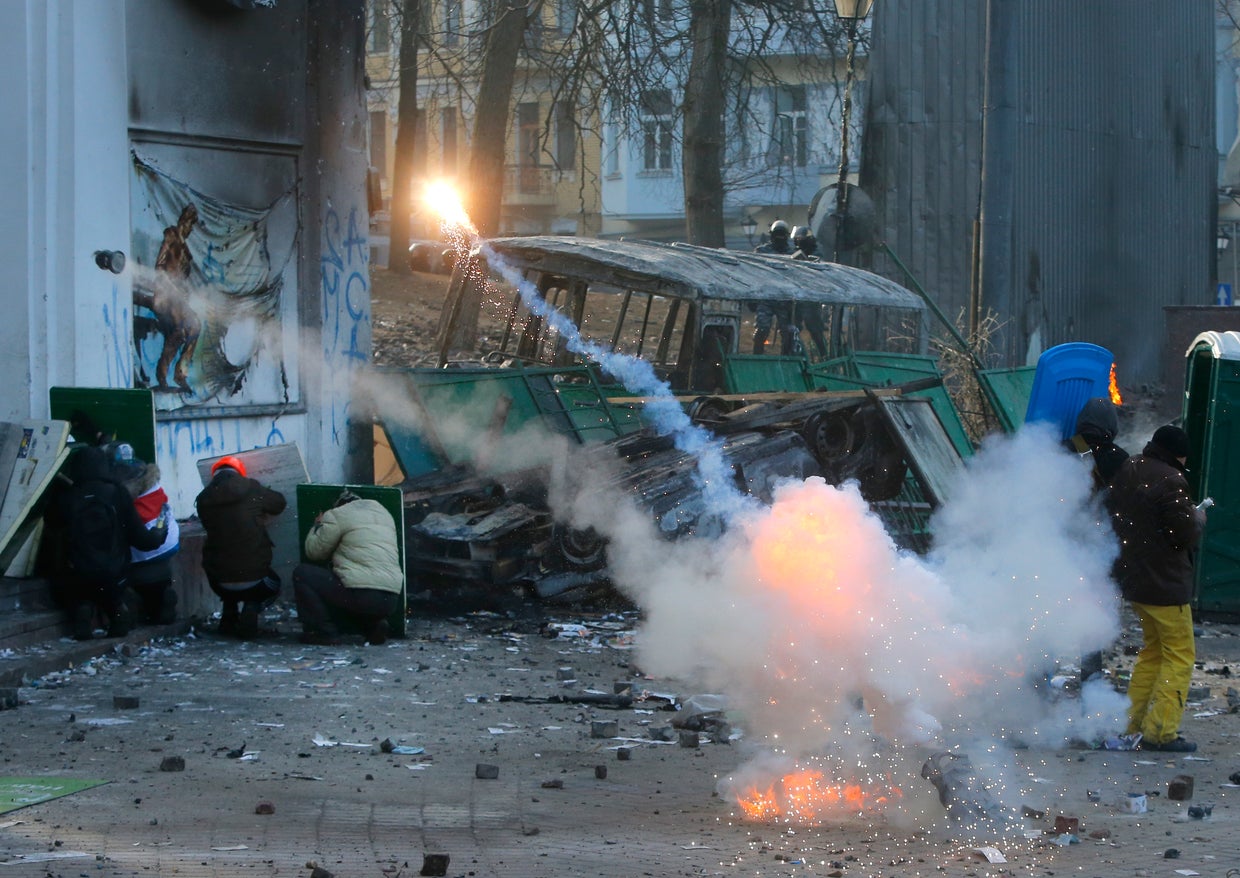 Ukrainian protests grow more violent