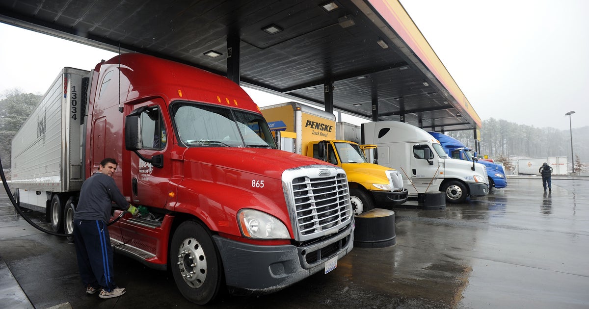 Up to 6,000 faulty tractor-trailer hitches may be on the road - CBS News