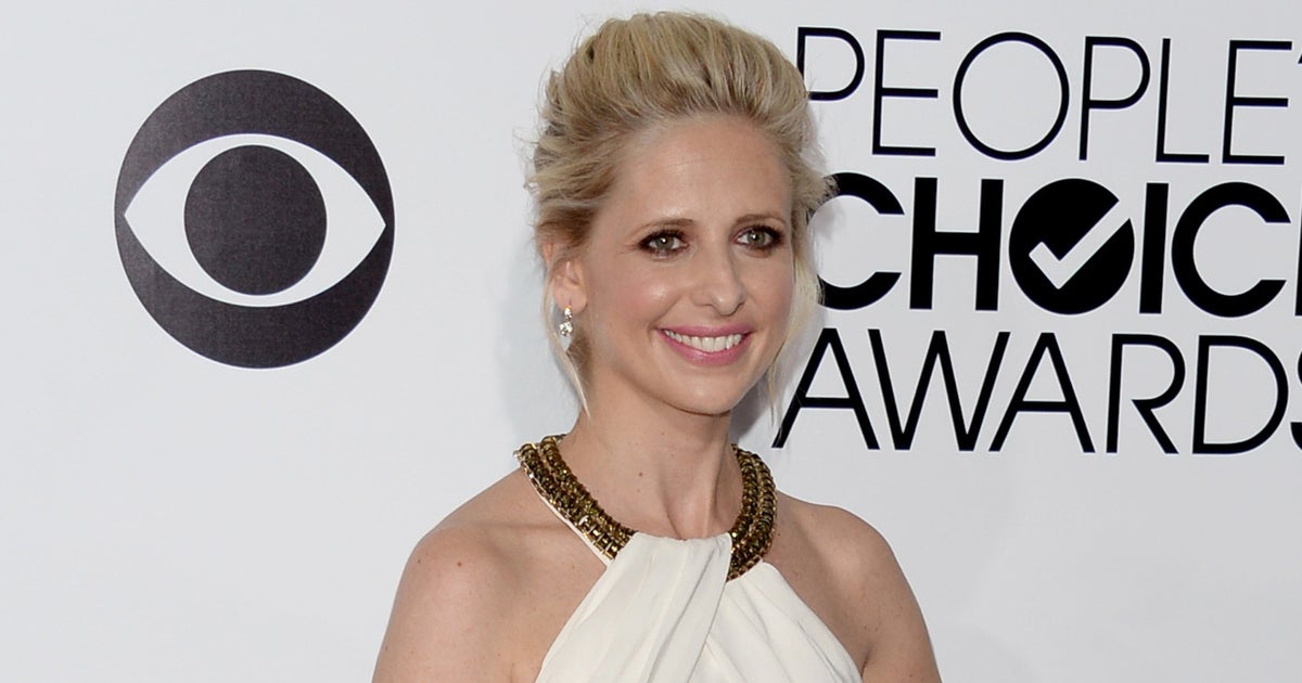 Sarah Michelle Gellar praises Shannen Doherty on breast cancer day ...