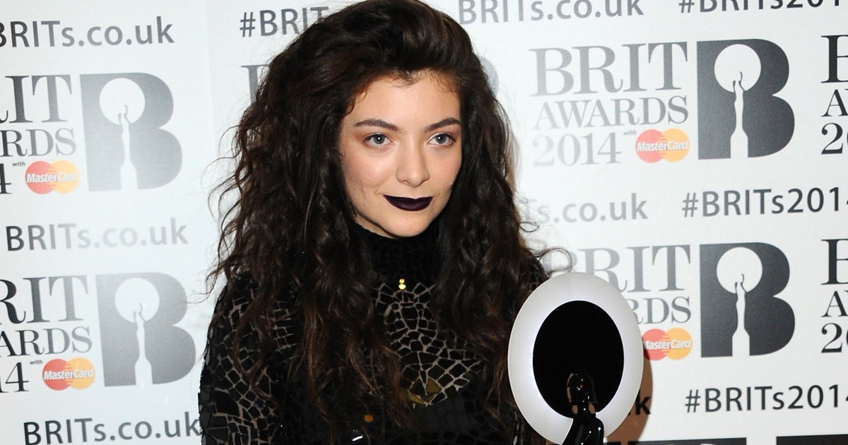 Lorde teaming up with MAC on makeup collection - CBS News