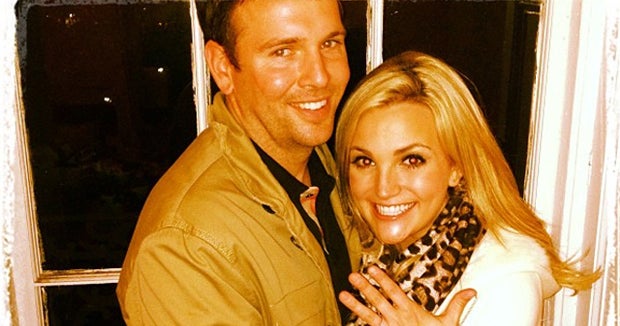 Jamie Lynn Spears marries Jamie Watson in New Orleans - CBS News