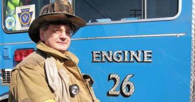 Firefighter struck and killed by train while searching for missing ...