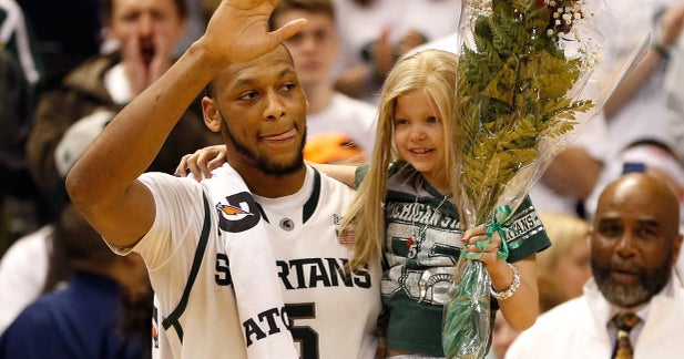 Thousands remember "Princess Lacey" at memorial service - CBS News