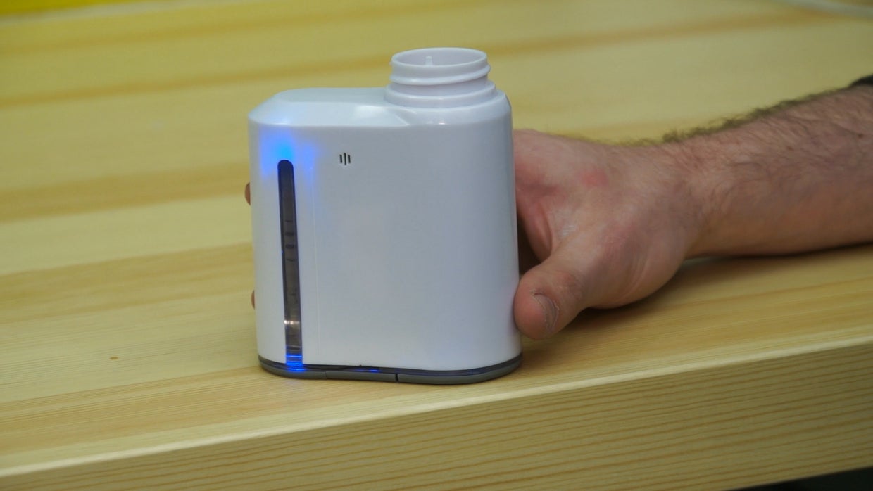 Smart pill bottle could help you take your meds on time - CBS News