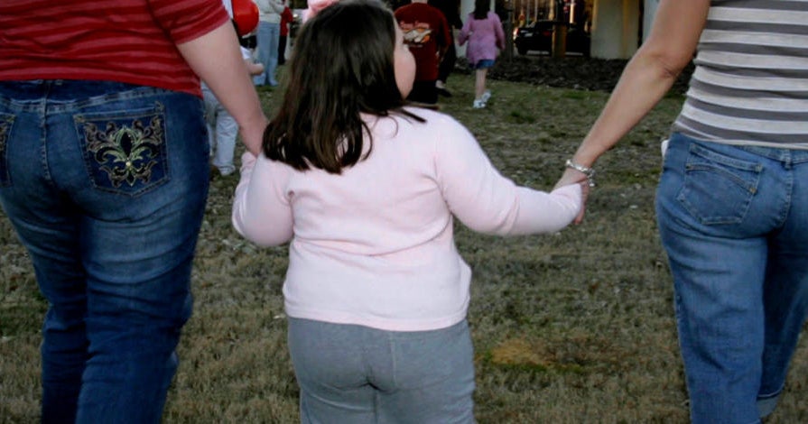 Calling a girl "fat" may increase her teenage obesity risk - CBS News