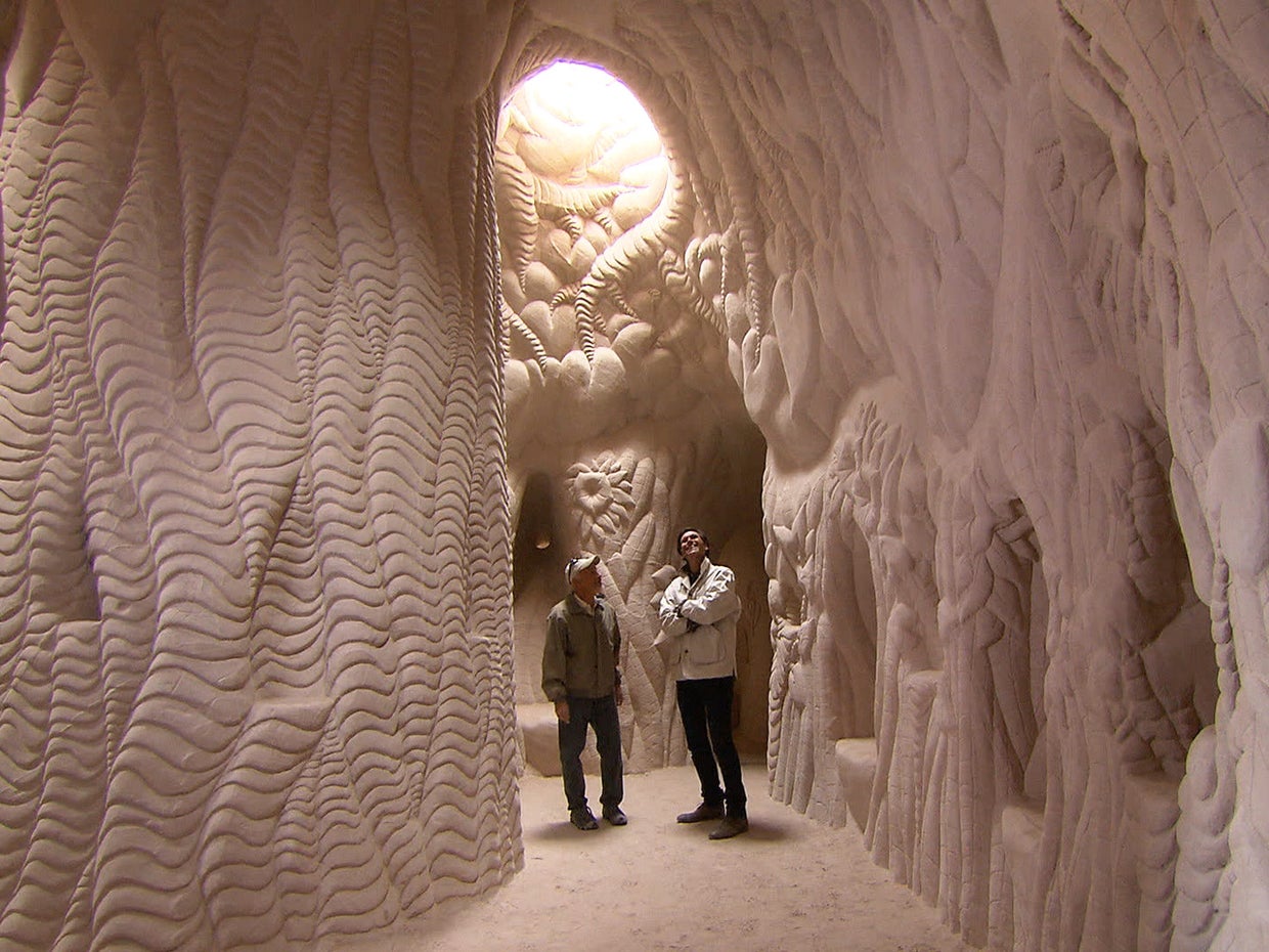 The cave digger: Hewing art from the very landscape - CBS News