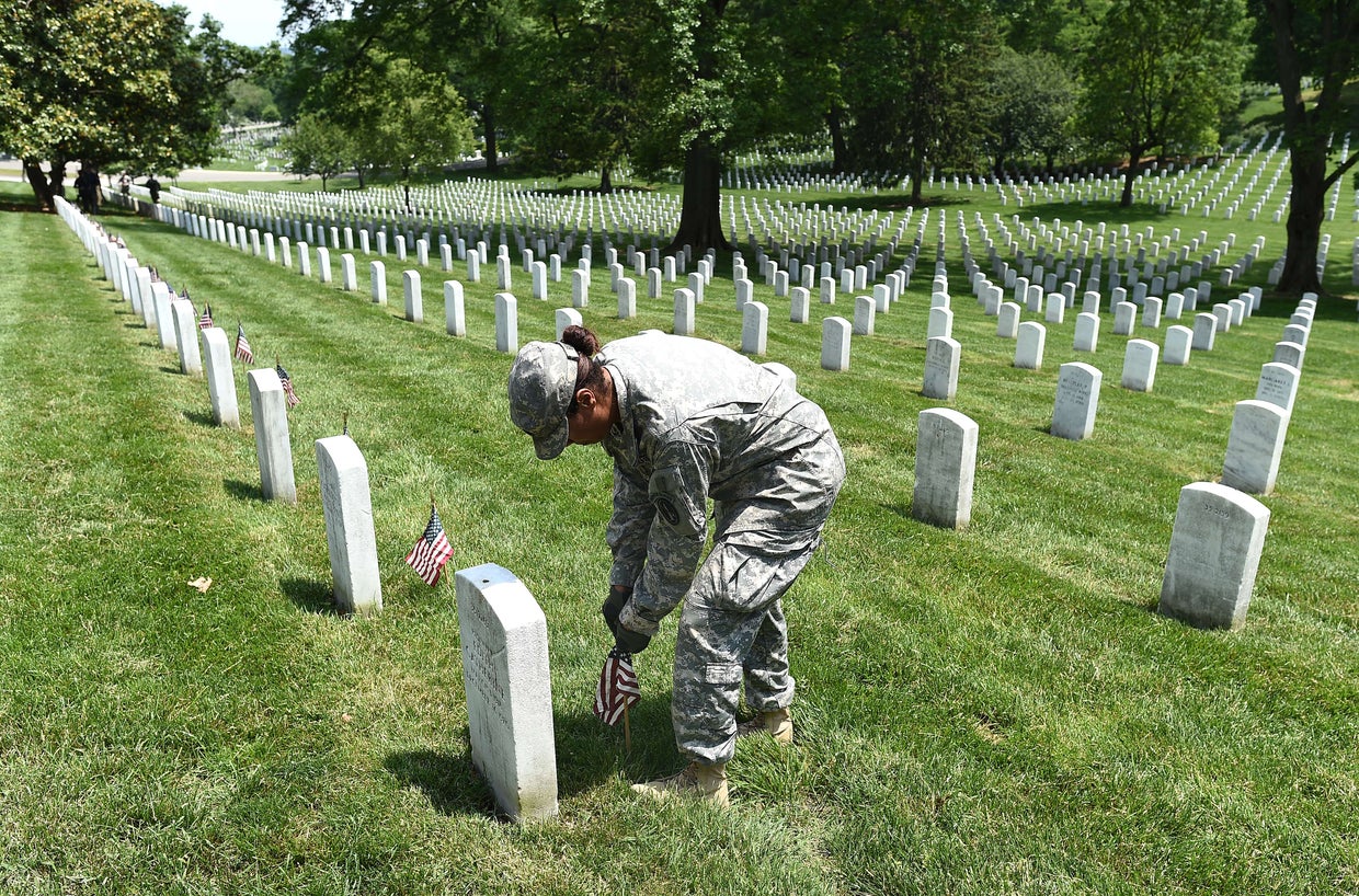 Honoring fallen service members