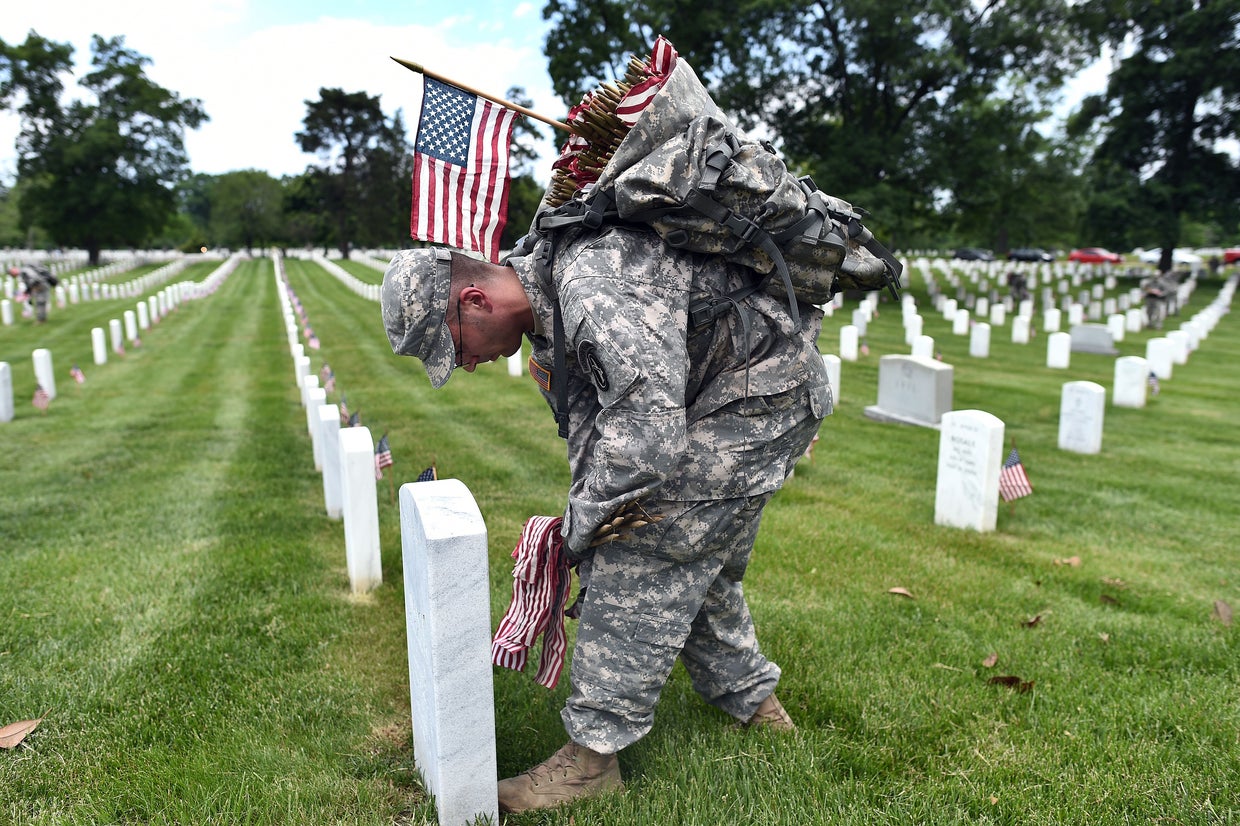 Honoring fallen service members