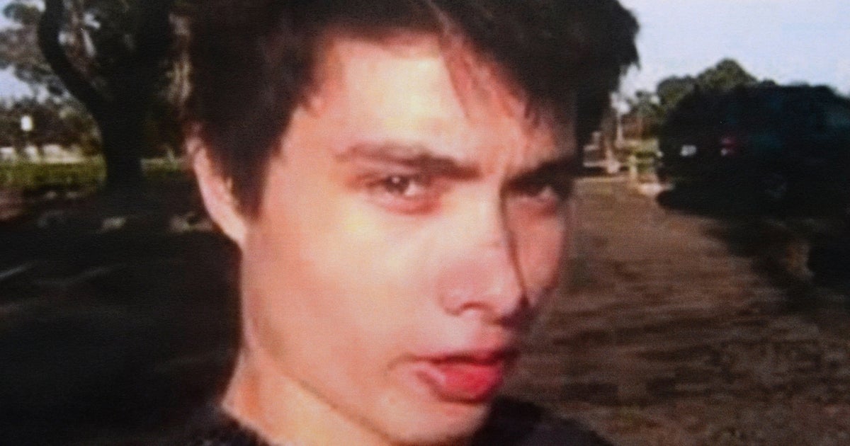 Isla Vista shooting witness: "I looked into his eyes" - CBS News