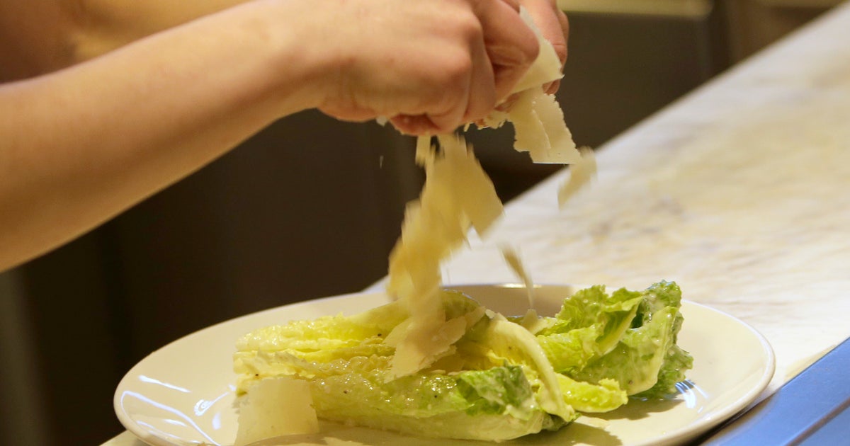 Most norovirus outbreaks caused by food preparation workers - CBS News