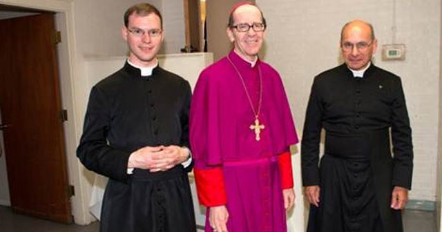 Priest shot dead, another wounded in Phoenix - CBS News