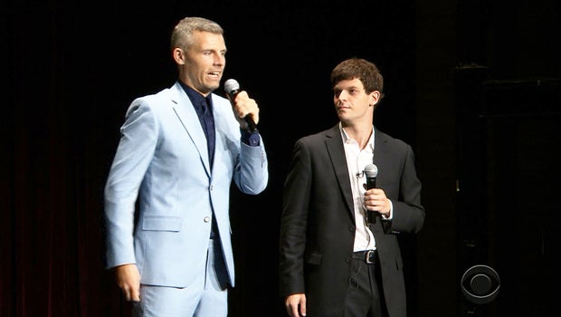 Looking for laughs on a stage in Beijing - CBS News