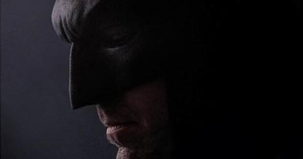 Ben Affleck as Batman: New photo unveiled at Comic-Con - CBS News
