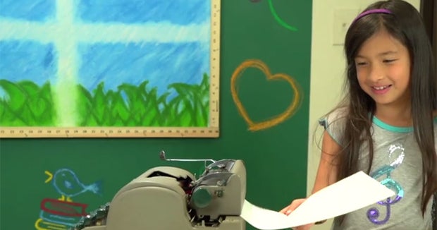 Modern-day kids stumped by typewriter - CBS News