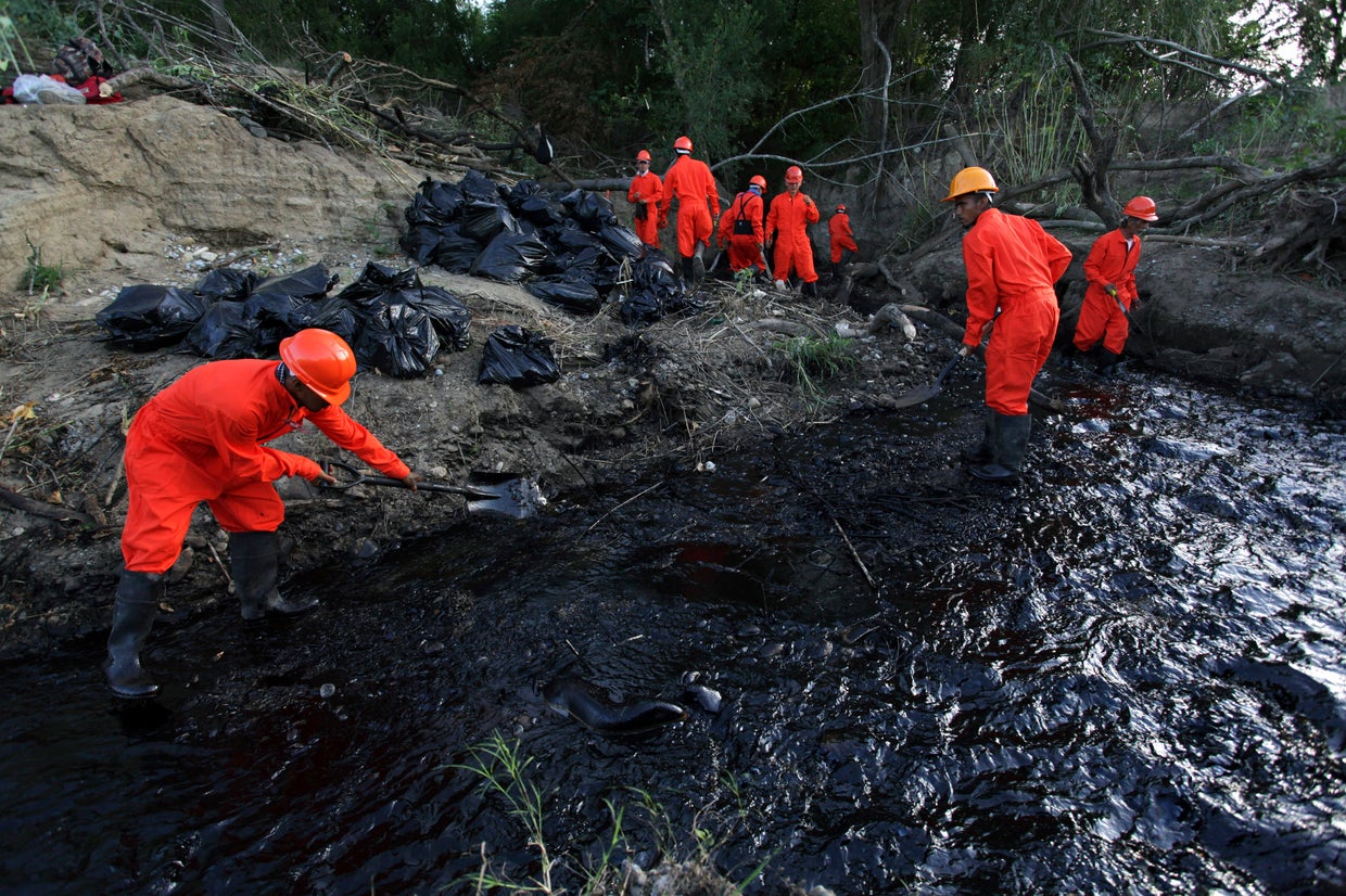 Spills pollute Mexican rivers