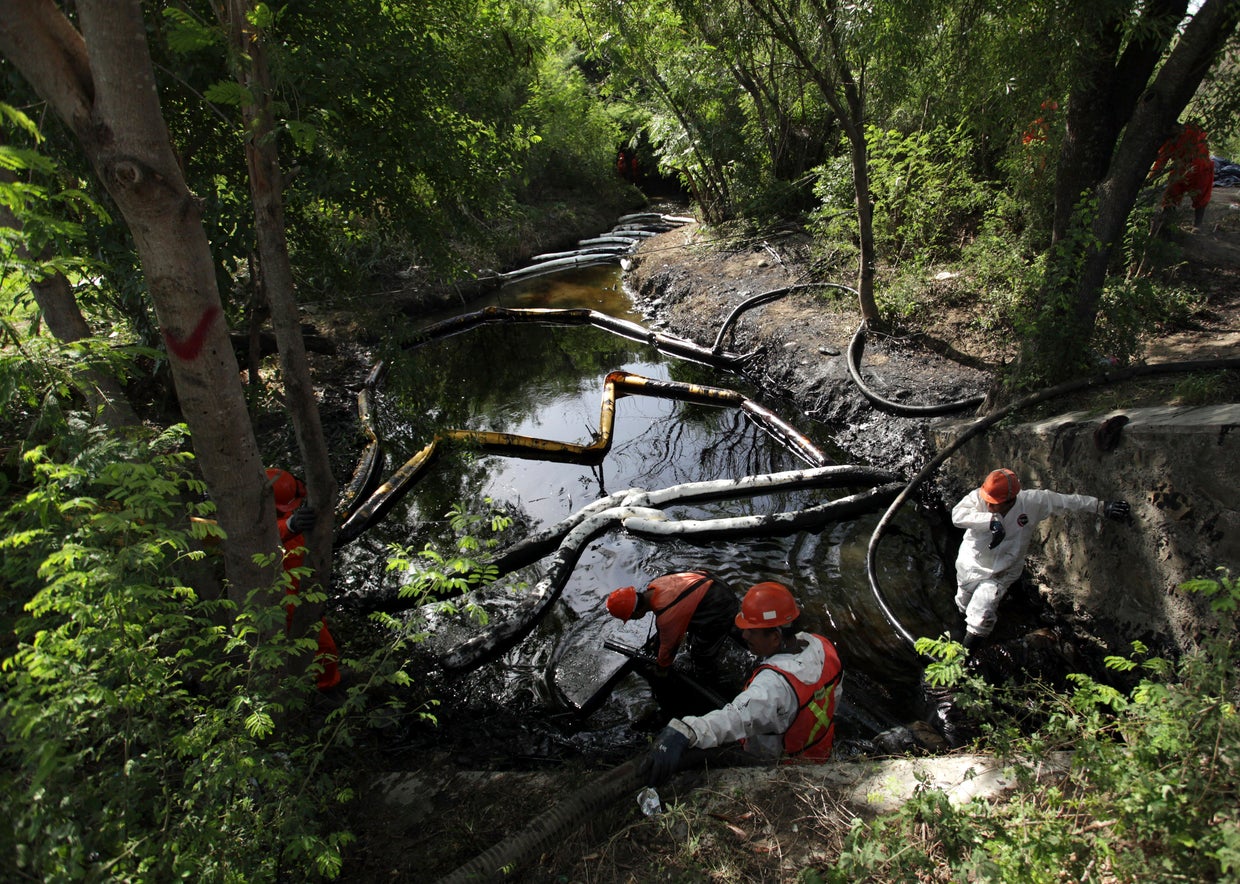 Spills pollute Mexican rivers