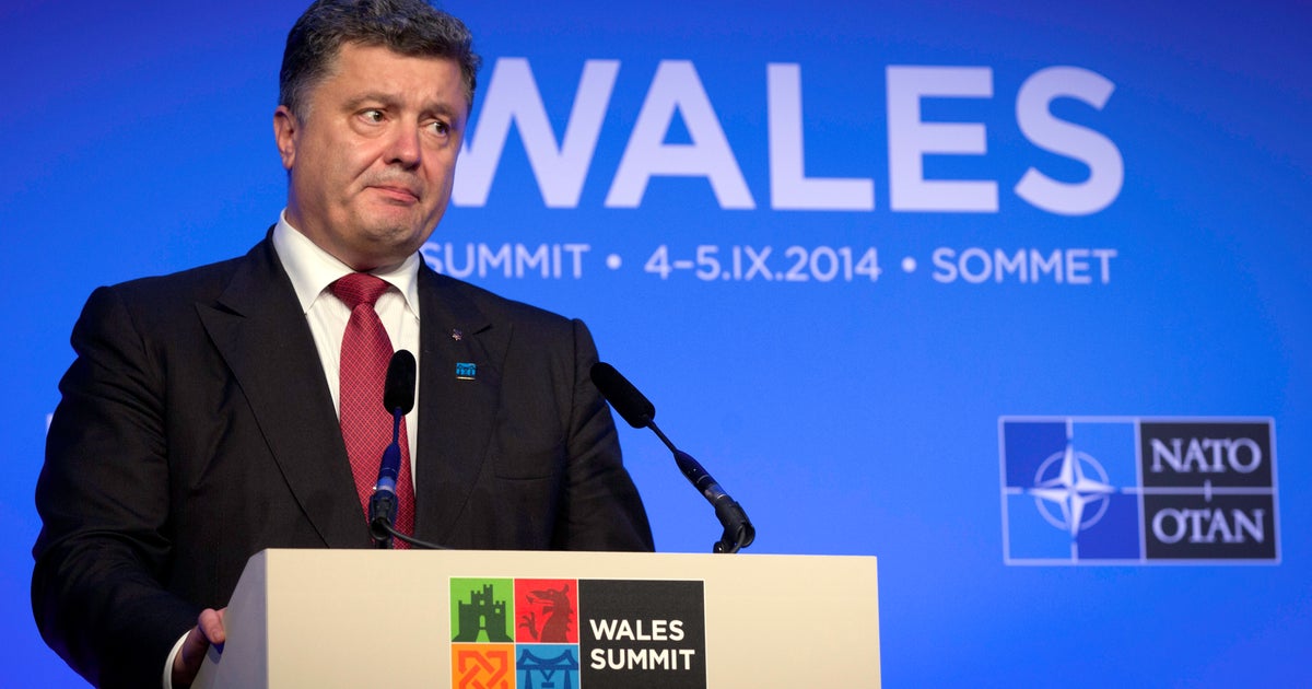 Ukraine's president expresses "careful optimism" on peace deal - CBS News