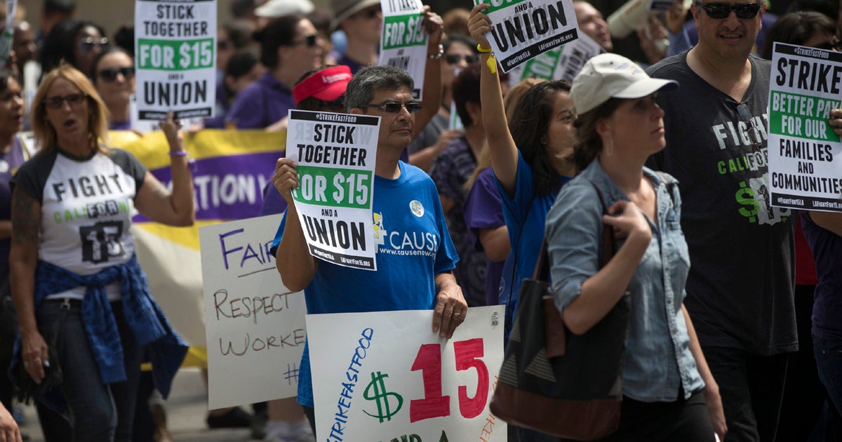 Fast-food worker protests a sign of new union tactics - CBS News