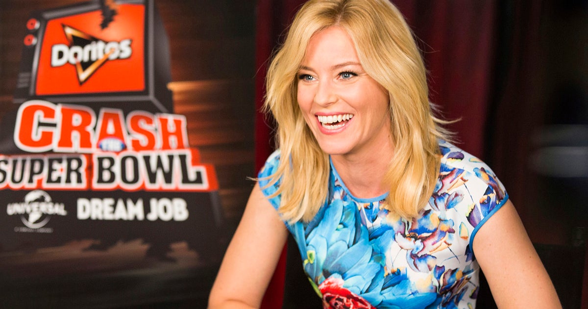 Elizabeth Banks talks "Pitch Perfect 2" and "The Hunger Games" - CBS News