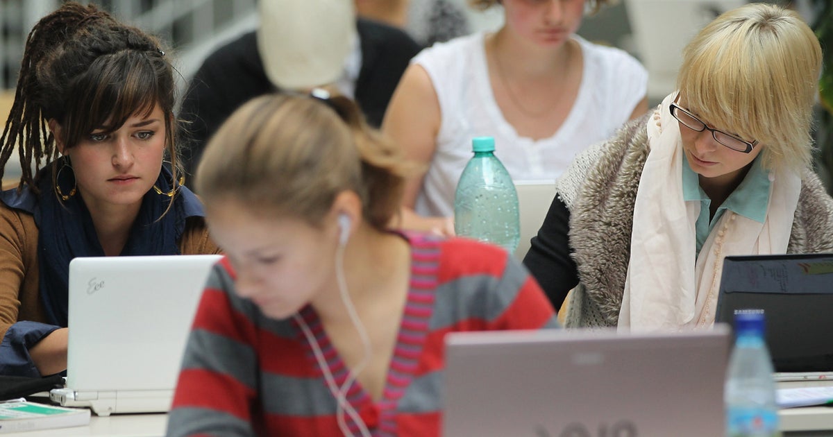 Where to get a free college degree - CBS News