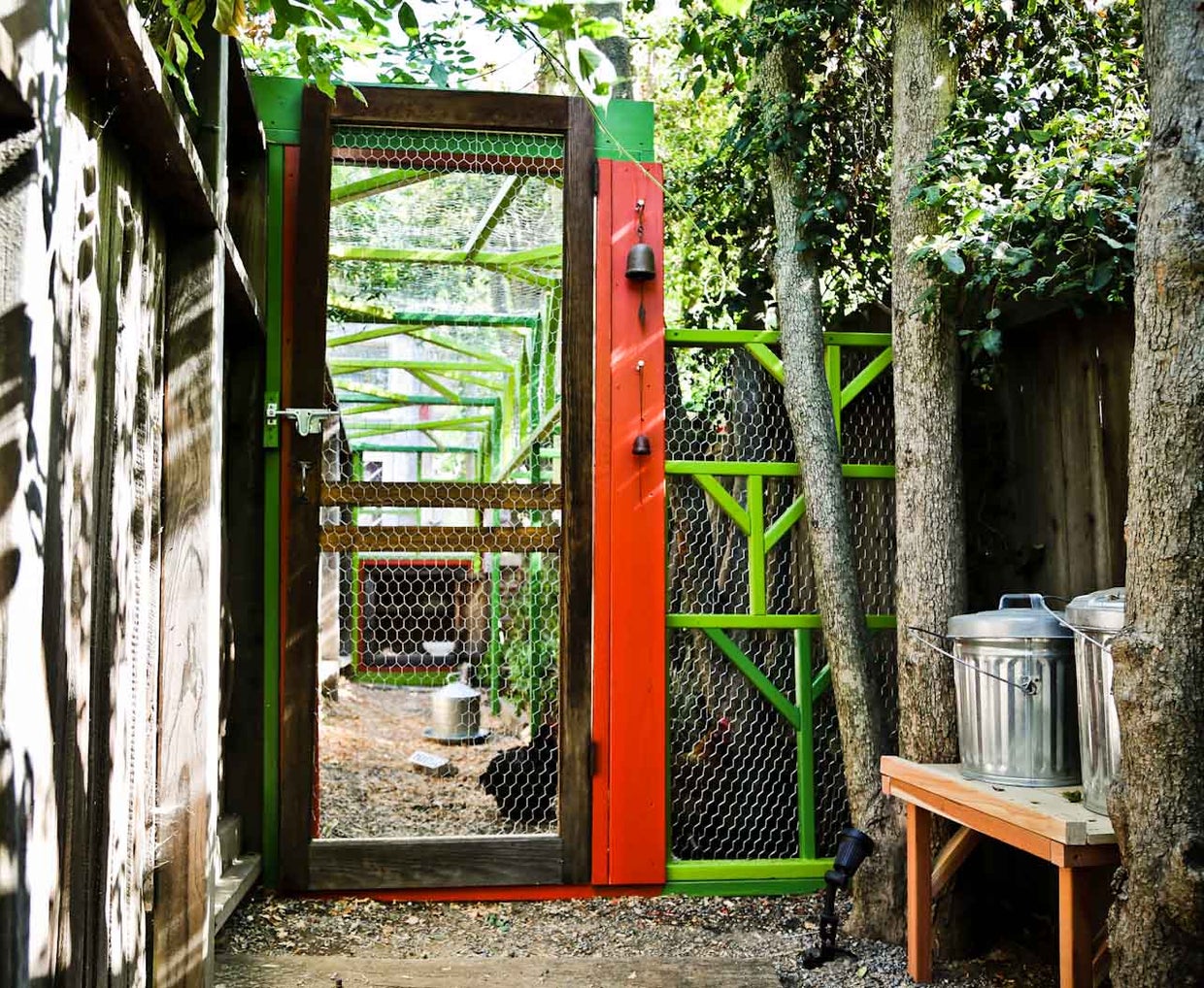 7 elaborate urban farms