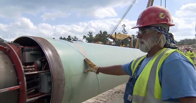 Keystone XL pipeline bill advances in Senate - CBS News